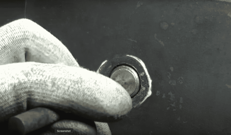 Difference between left and right hand drill bits & how to remove ...